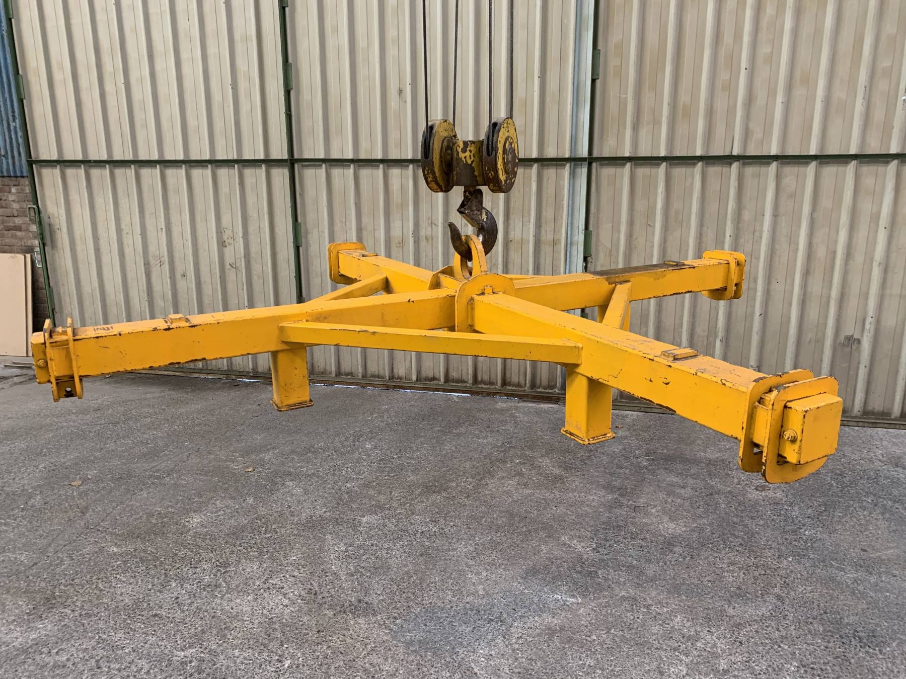 Location palonnier de levage multipoutres en X 3,2 tonnes
